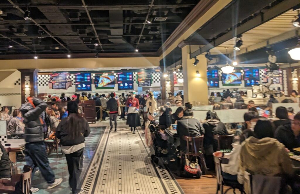 USJ「ルイズN.Y.ピザパーラー」に行ってきた！ピザ全種類を食べてレビュー！ - PizzaLoverJP