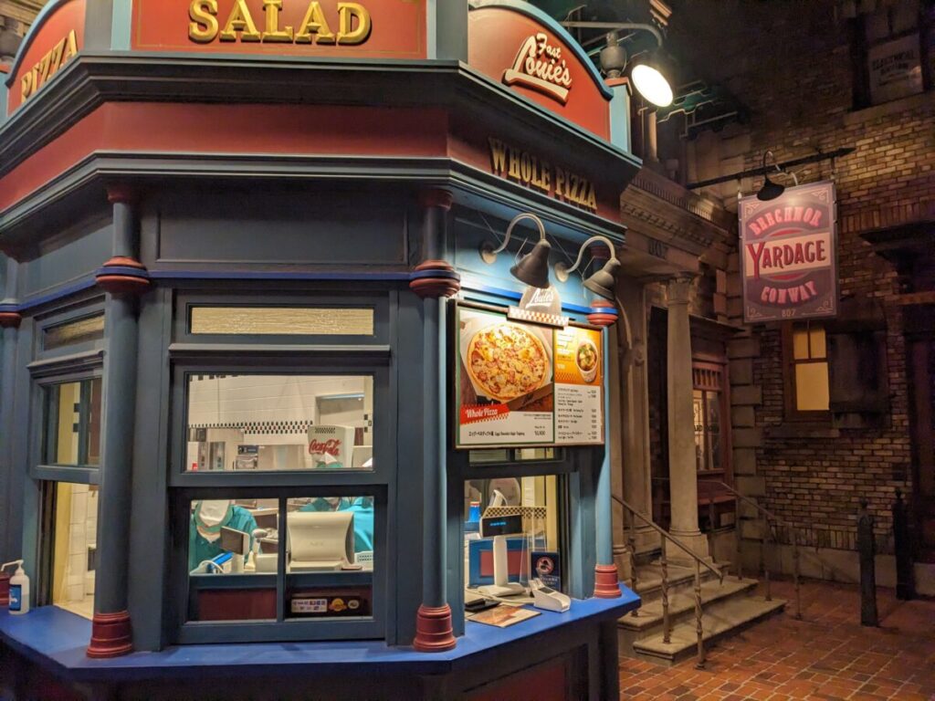 USJ「ルイズN.Y.ピザパーラー」に行ってきた！ピザ全種類を食べてレビュー！ - PizzaLoverJP